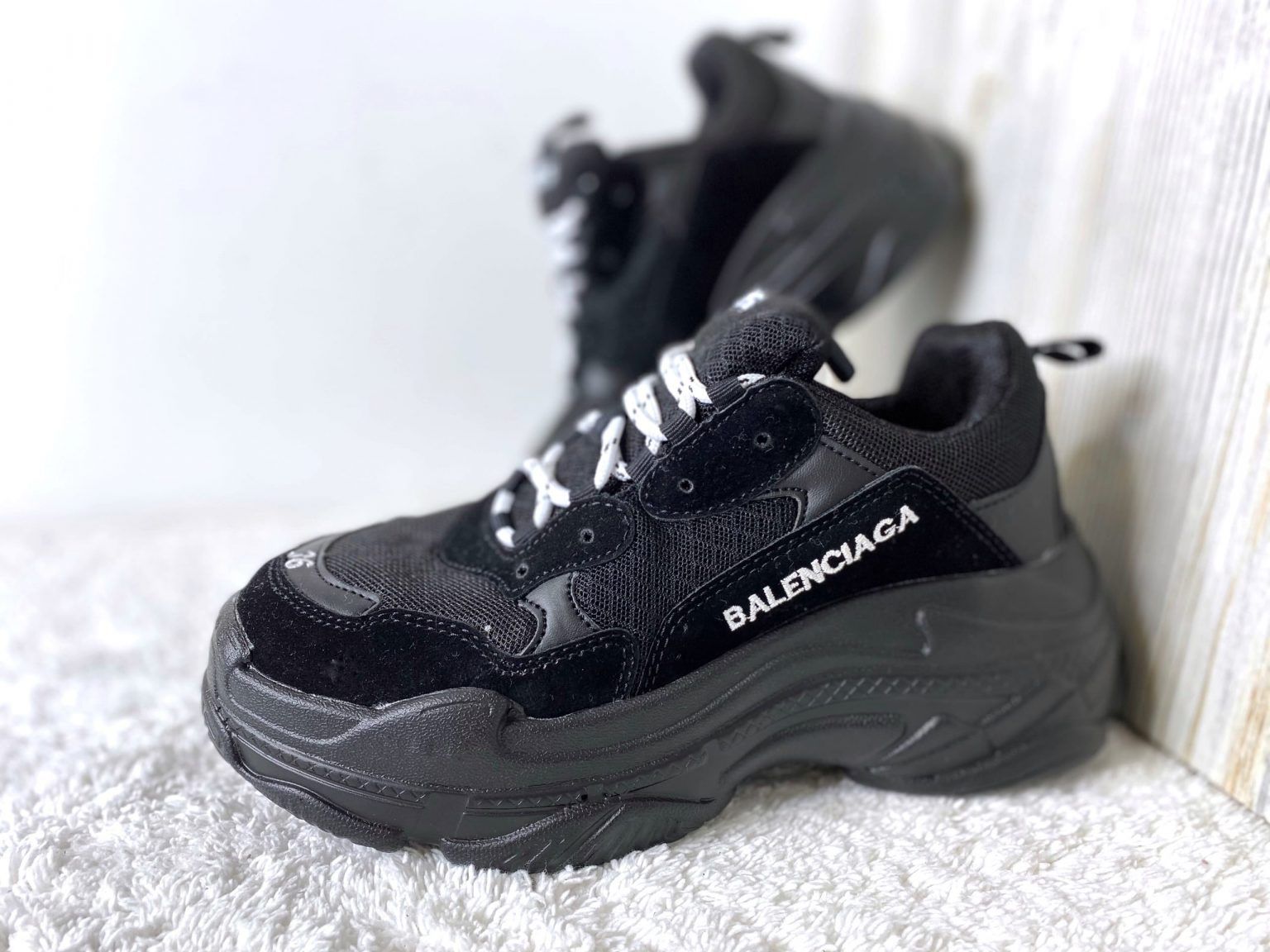 Купить кроссовки Balenciaga в Санкт-Петербурге