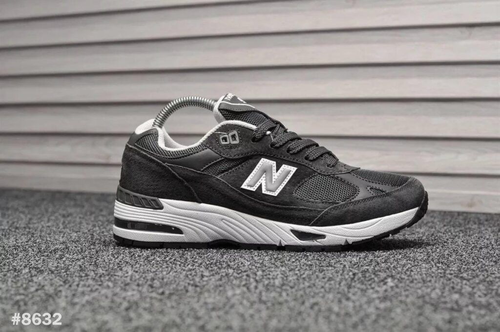 Купить серые кроссовки New Balance 911 в СПБ