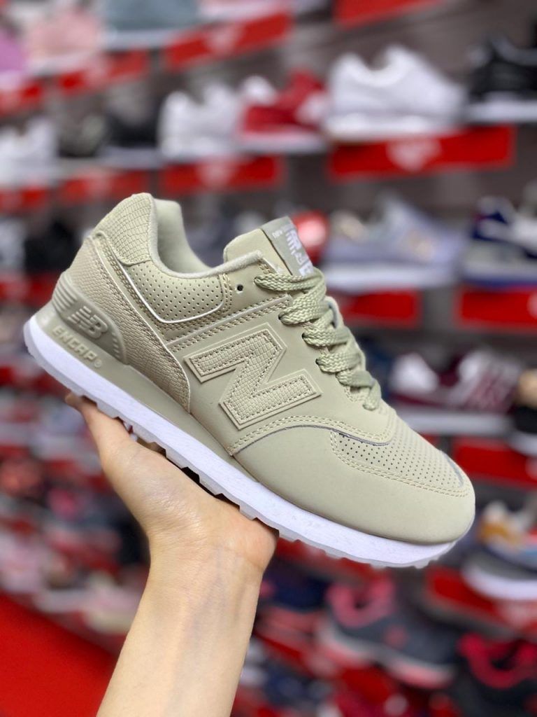 Купить кроссовки женские New Balance 574 кожаные в Санкт-Петербурге